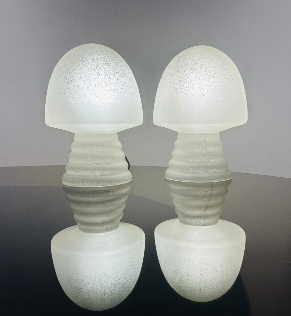 Pair of 1980s HB Glass Holland Mushroom Speckled Lamps – retro living uk