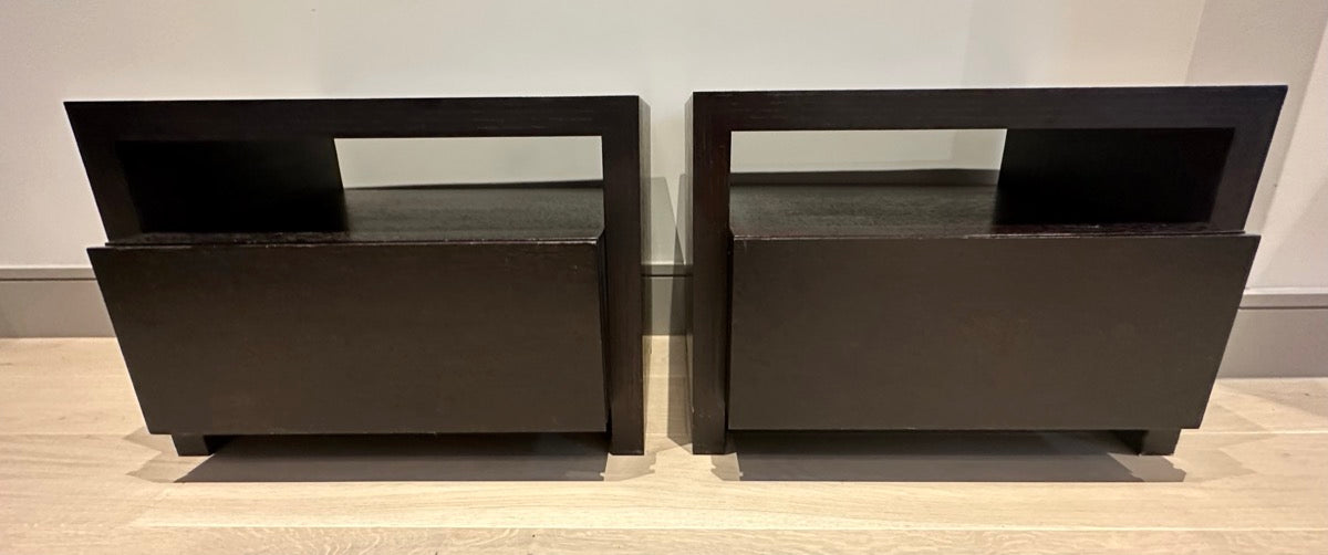 Pair of 1990s Dark Brown Oak Bedside Tables – retro living uk
