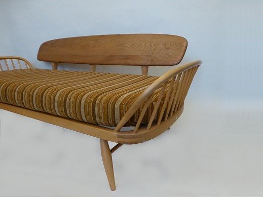 Vintage Ercol Studio Sofa or Daybed – retro living uk